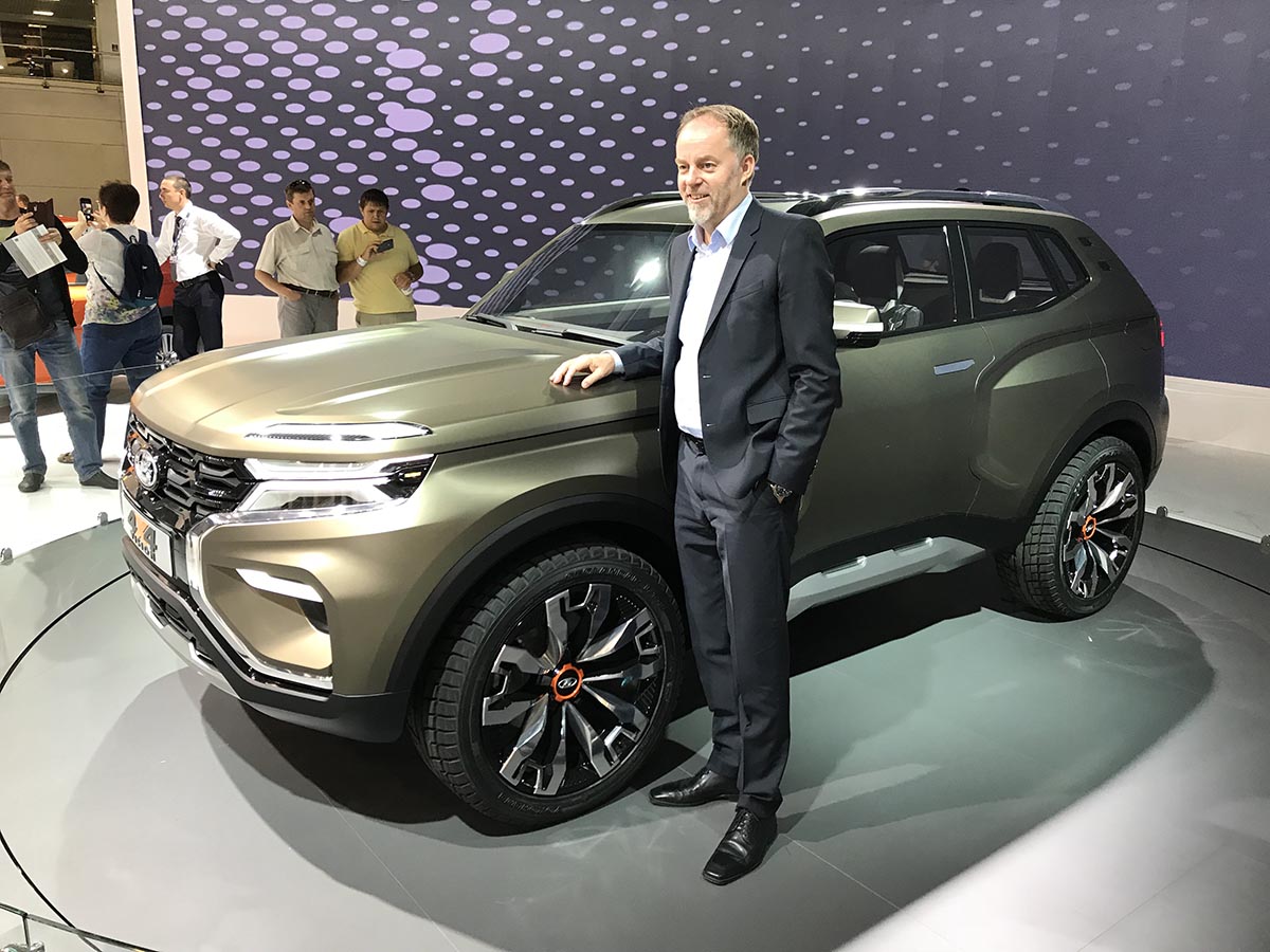 Интервју Стив Матин :: За Lada најважно е да е привлечна, но да остане ...