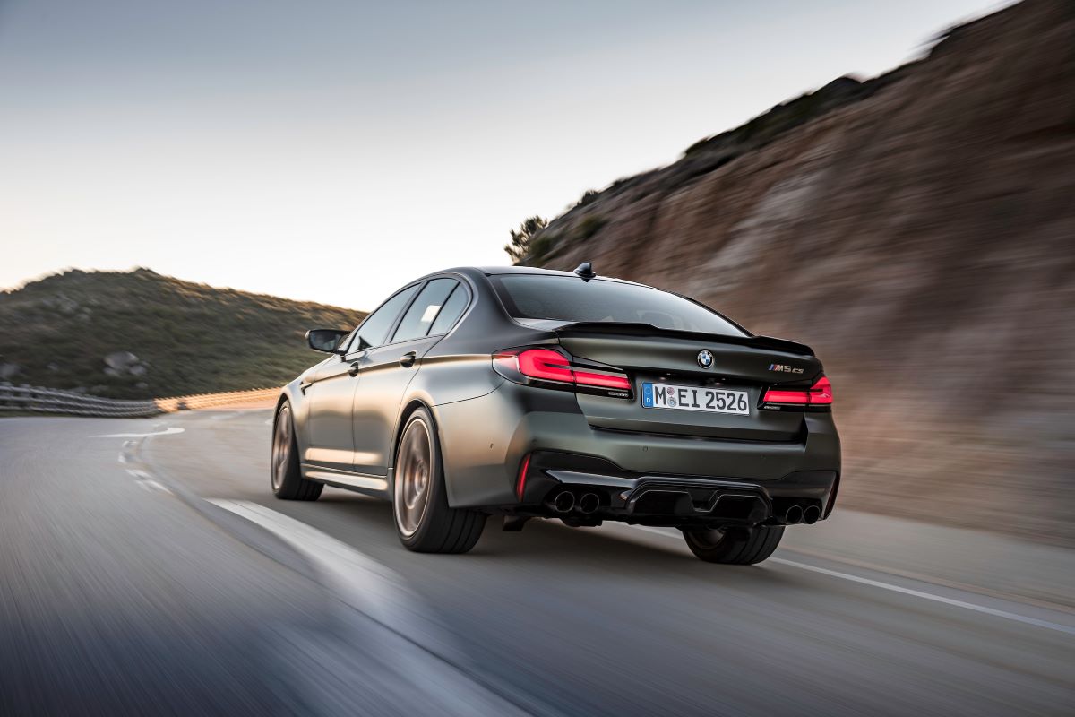 BMW - M5 CS • Avto Magazin