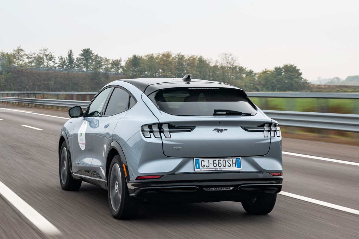 ЕКСКЛУЗИВНО -Mustang Mach-E 4X прво возење • Avto Magazin